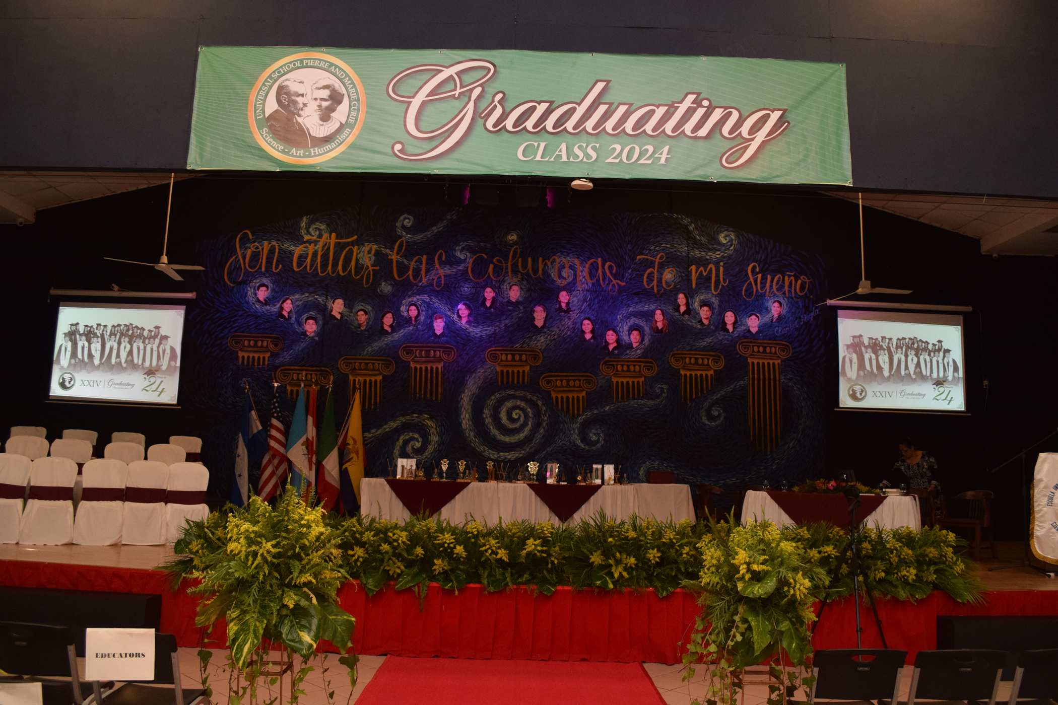 High School Graduation 2023 - 2024 | Universal School Pierre and Marie ...