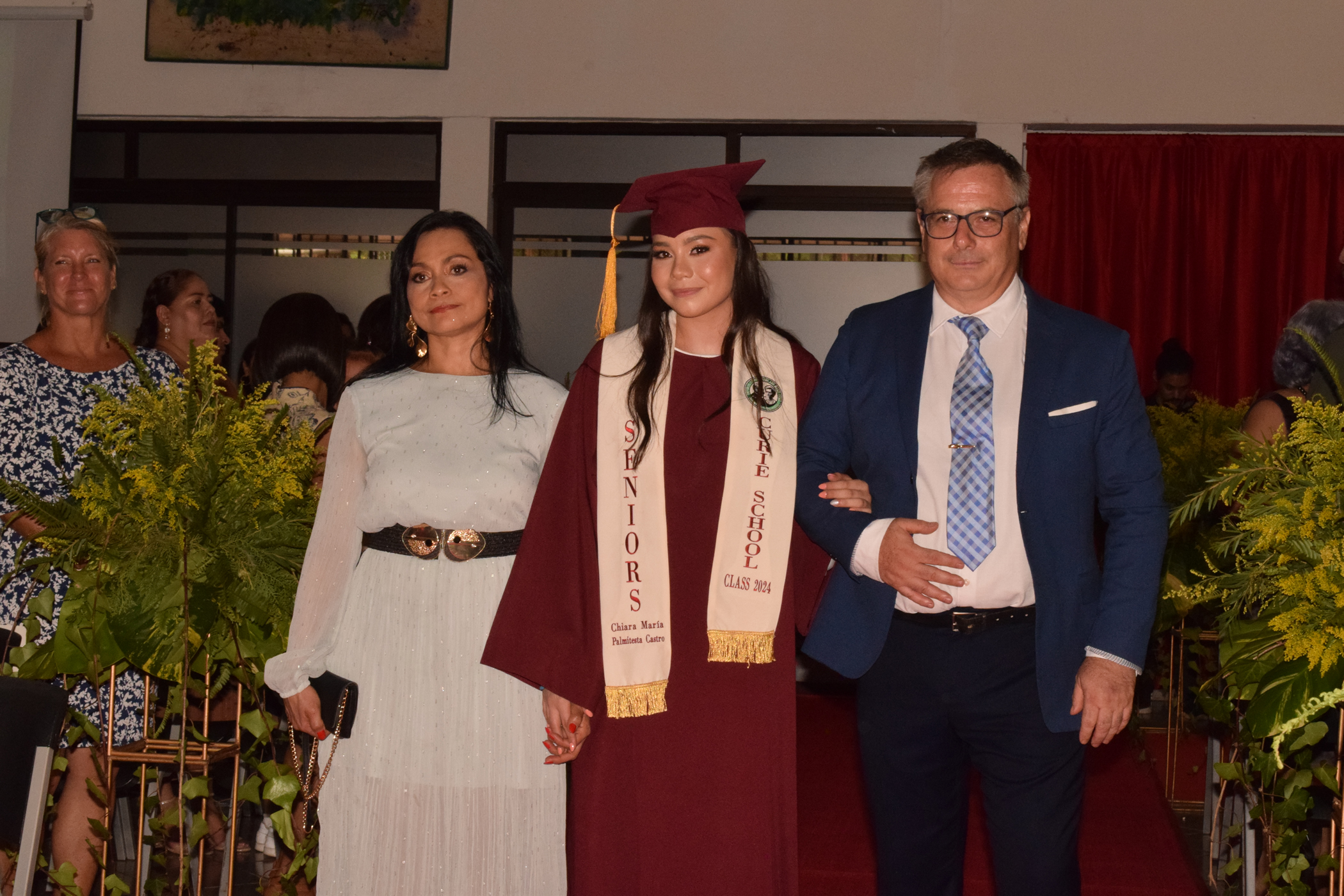 High School Graduation 2023 - 2024 | Universal School Pierre and Marie ...