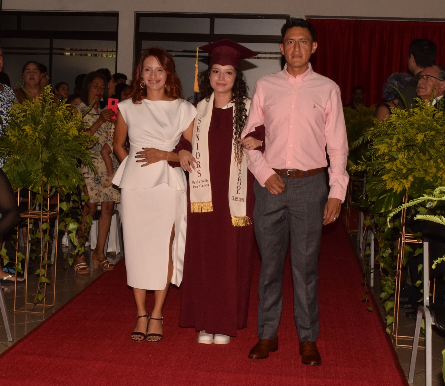 High School Graduation 2023 - 2024 | Universal School Pierre and Marie ...