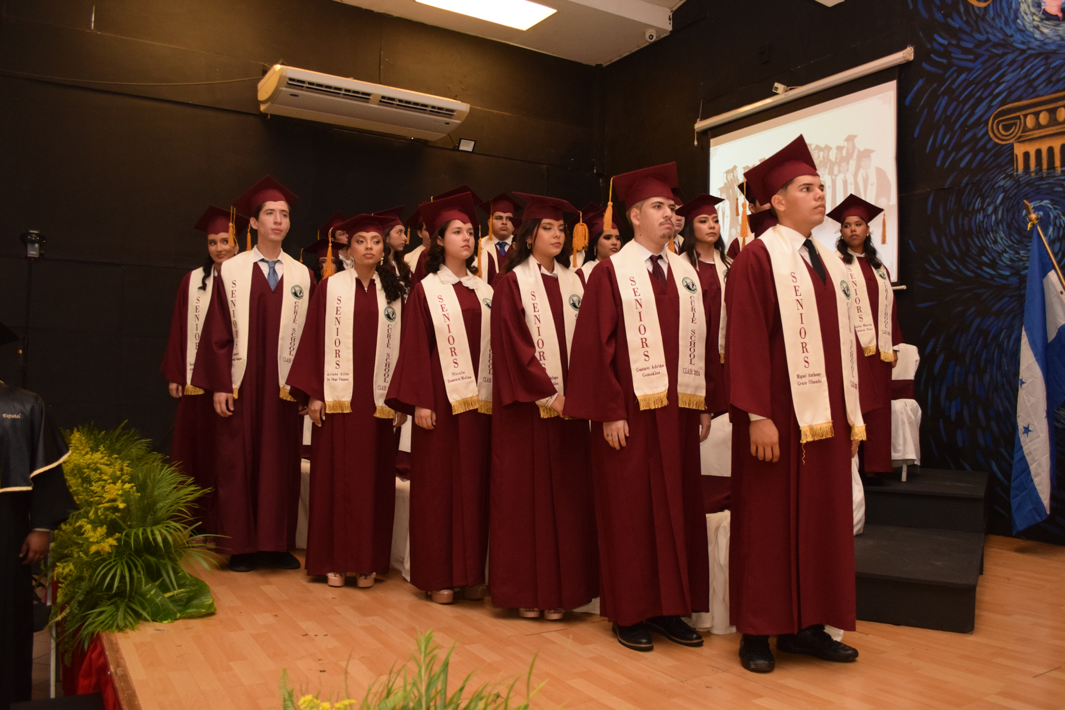 High School Graduation 2023 - 2024 | Universal School Pierre and Marie ...