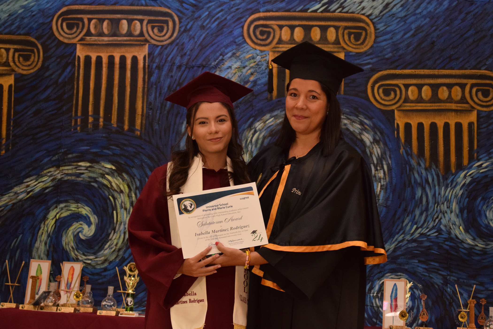 High School Graduation 2023 - 2024 | Universal School Pierre and Marie ...