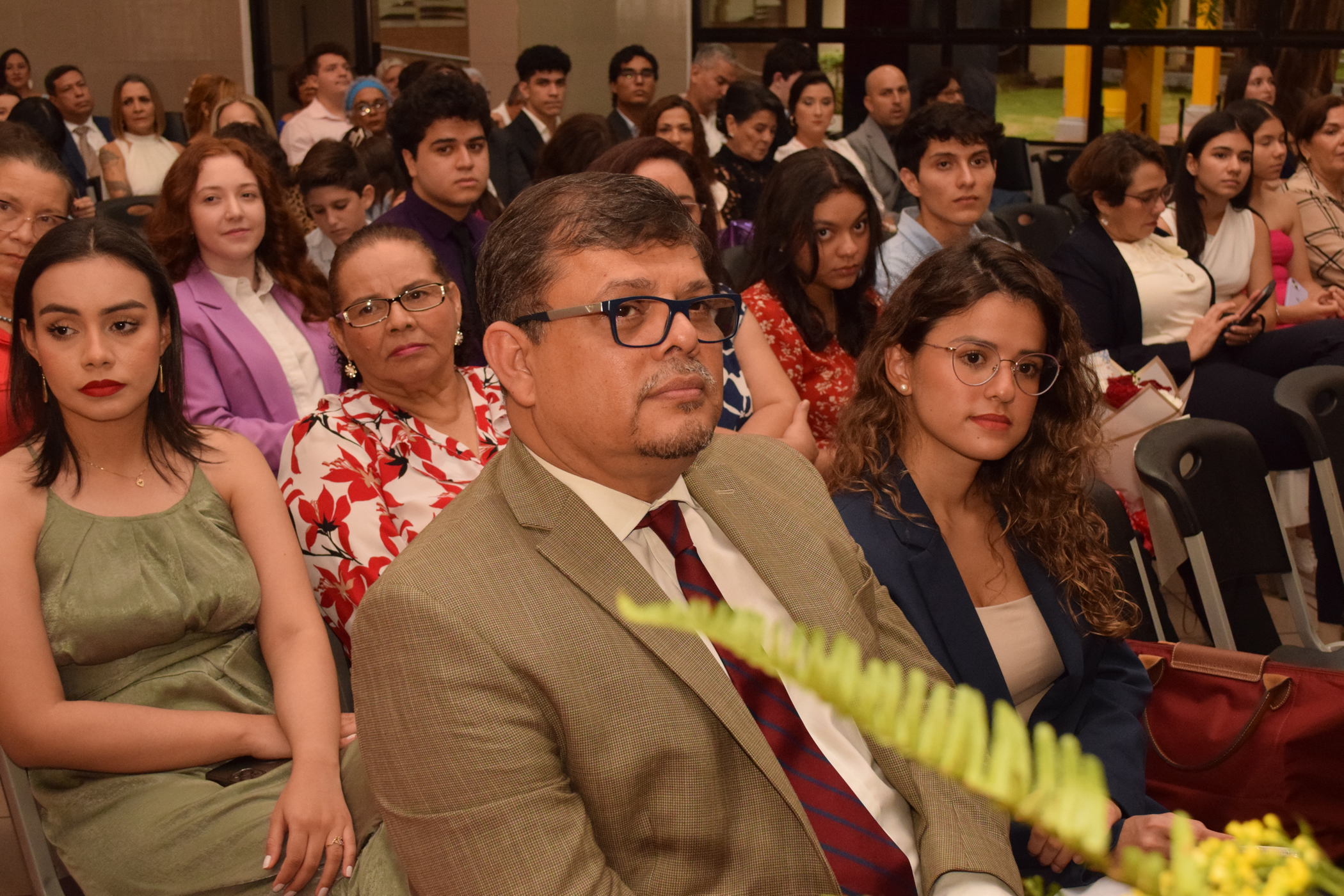 High School Graduation 2023 - 2024 | Universal School Pierre and Marie ...