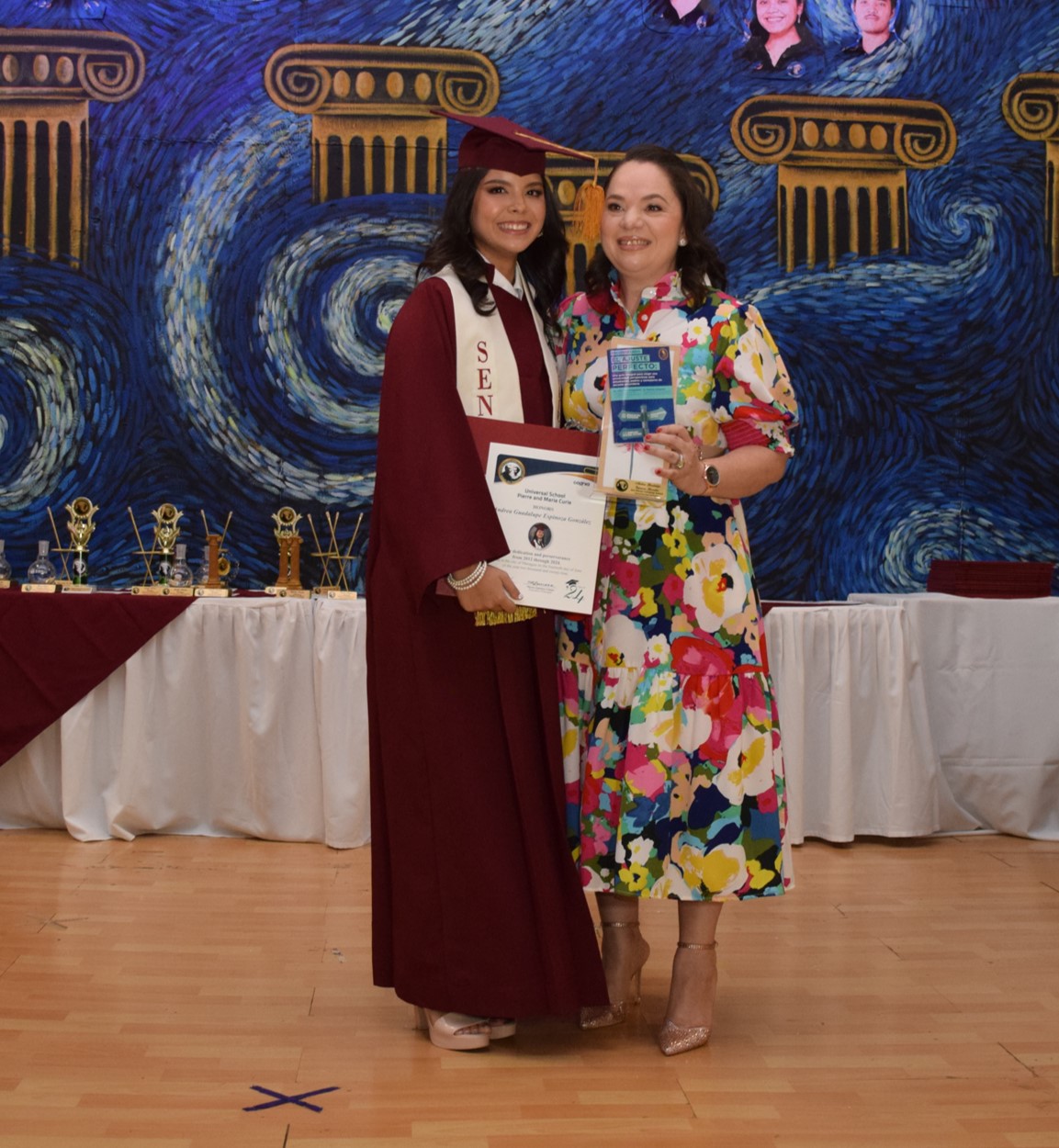 High School Graduation 2023 - 2024 | Universal School Pierre and Marie ...