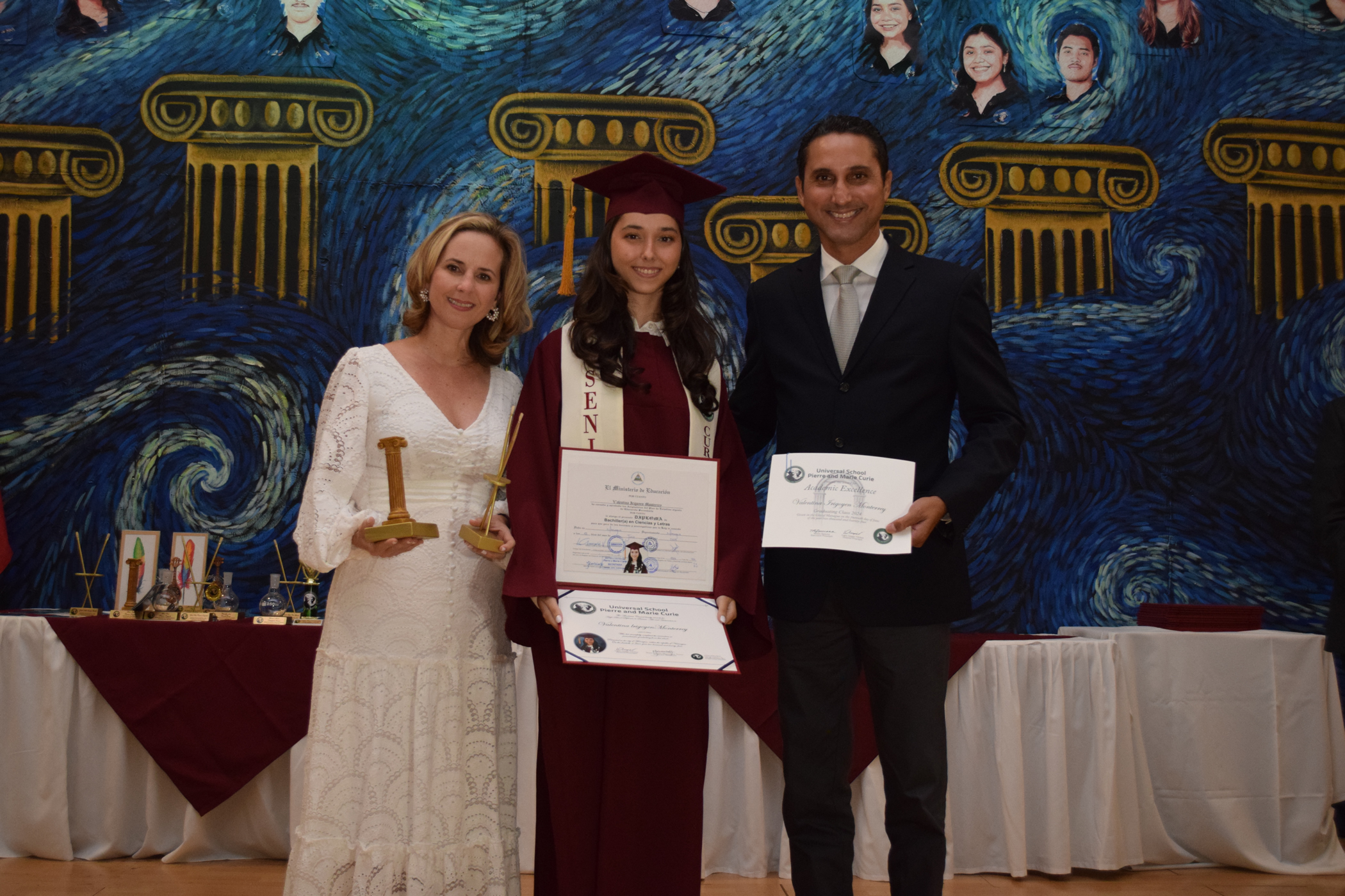 High School Graduation 2023 - 2024 | Universal School Pierre and Marie ...