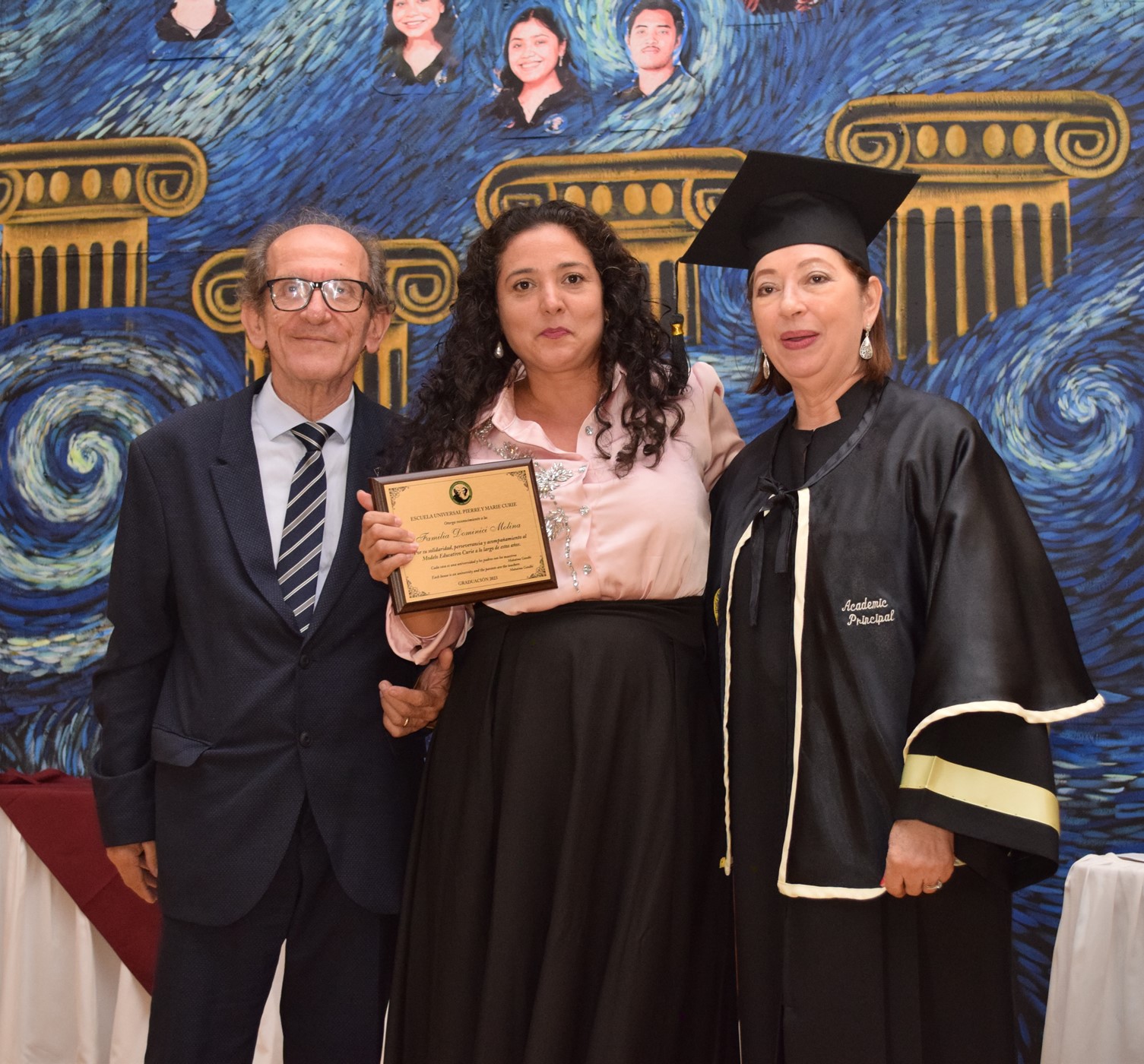 High School Graduation 2023 - 2024 | Universal School Pierre and Marie ...