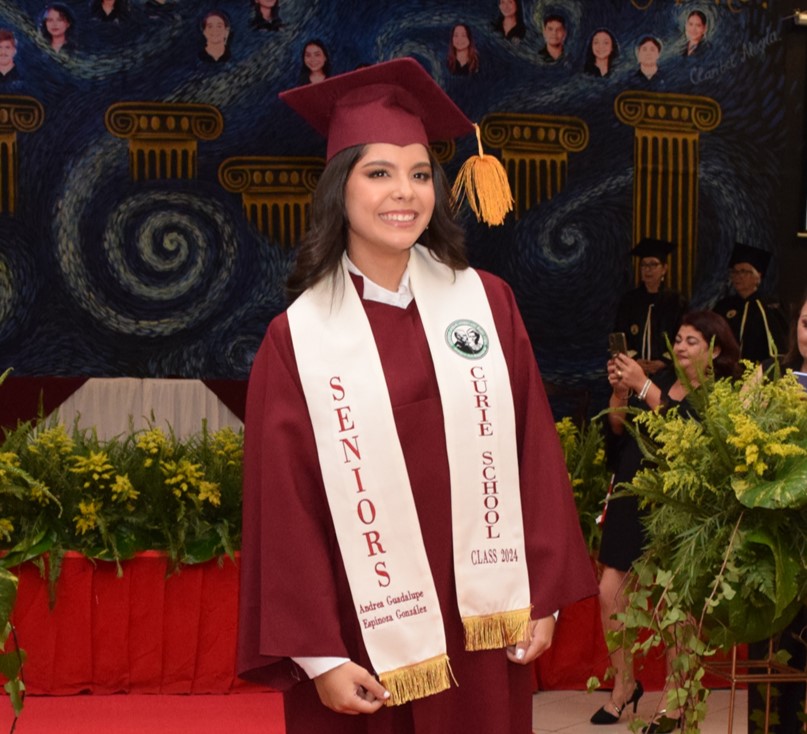 High School Graduation 2023 - 2024 | Universal School Pierre and Marie ...